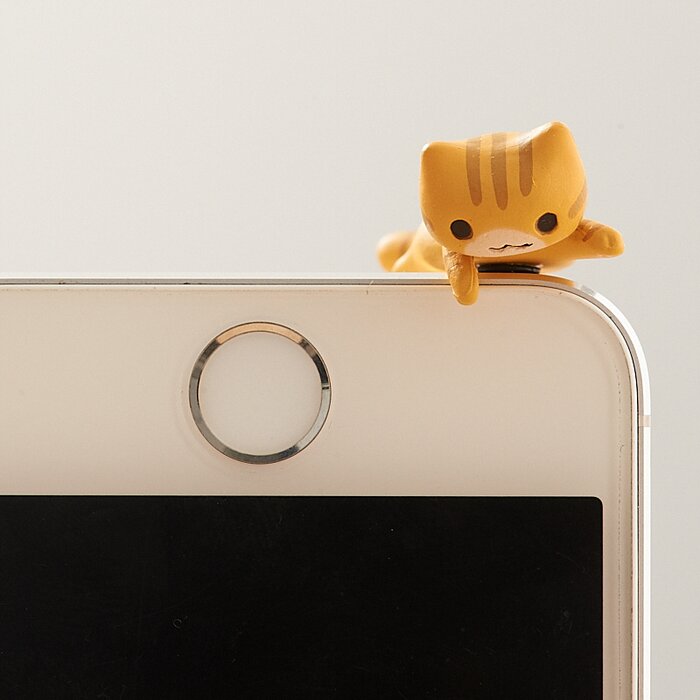 Kitten Earphone Jack Accessory - Clinging Tabby - Tokyo Otaku Mode (TOM)