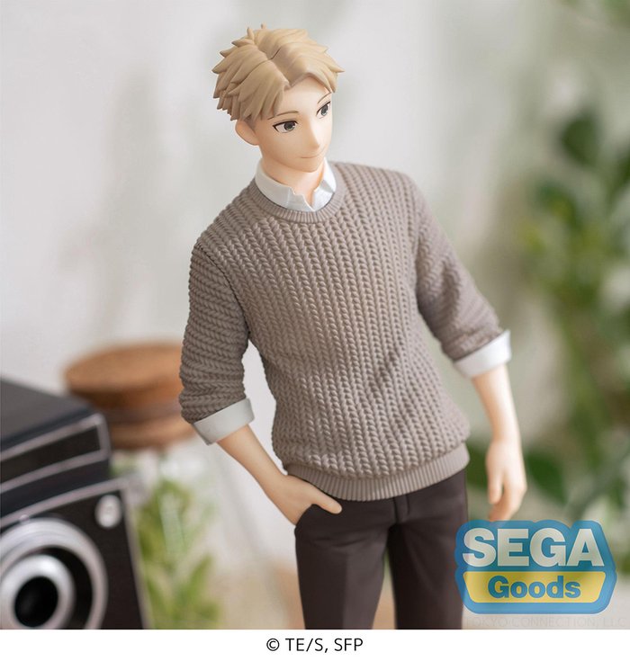 Spy x Family Loid Forger: Plain Clothes Ver. Premium Figure - Tokyo ...