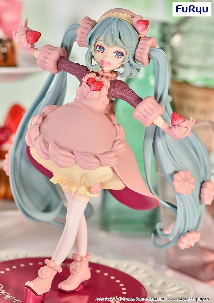 Hatsune Miku Sweet Sweets Series Figure: Strawberry Chocolate Short Ver ...
