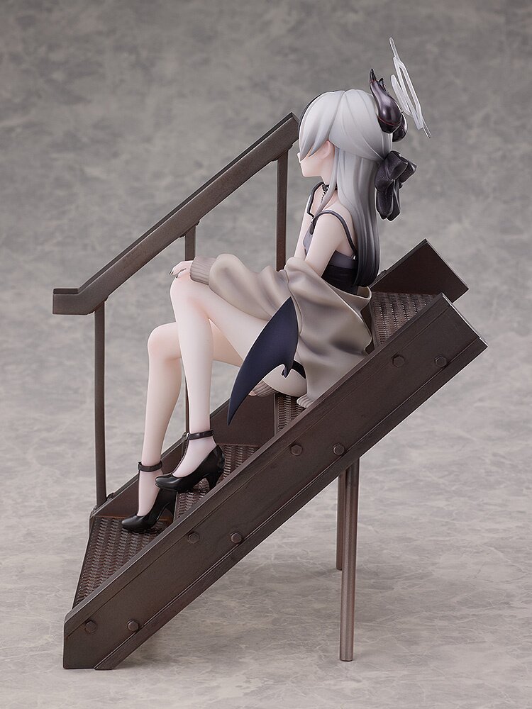 Blue Archive Kayoko (Dress): Memorial Lobby Ver. 1/7 Scale Figure ...