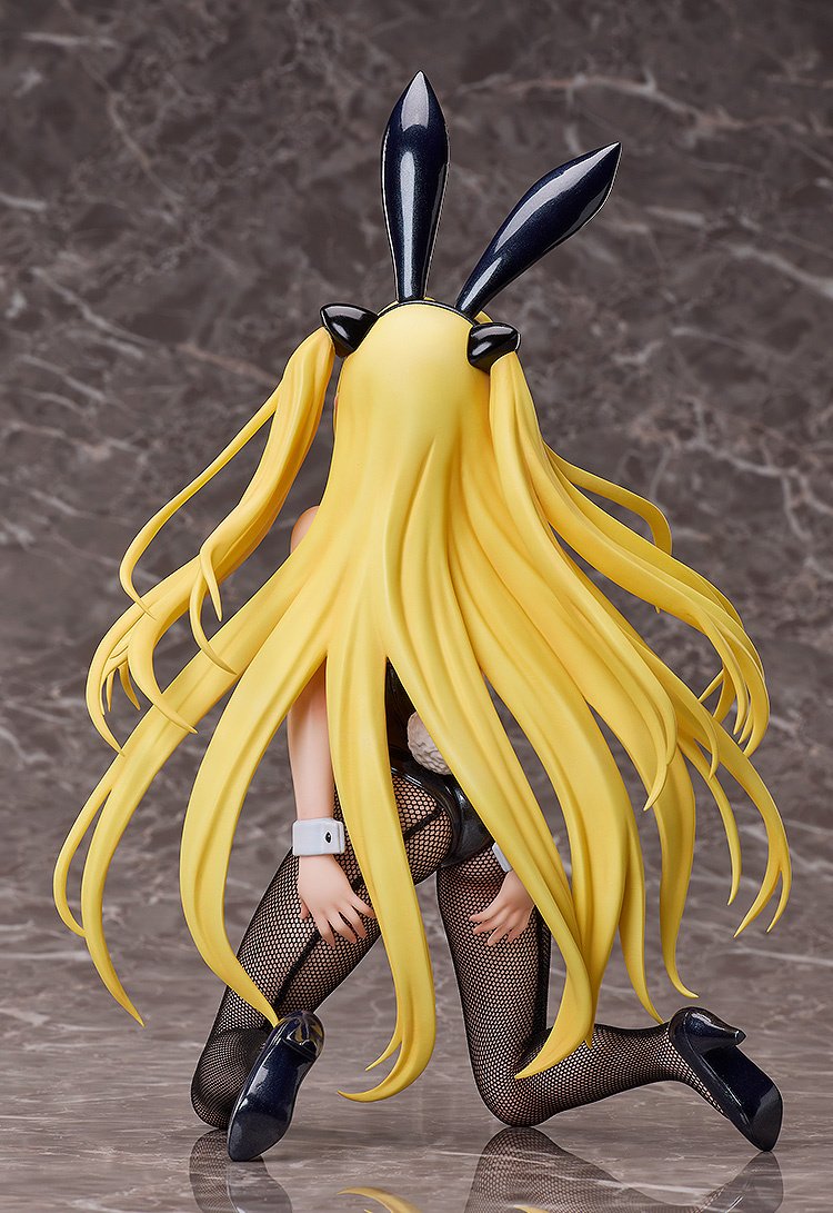 To Love-Ru Darkness Golden Darkness: Bunny Ver. 1/6 Scale Figure ...