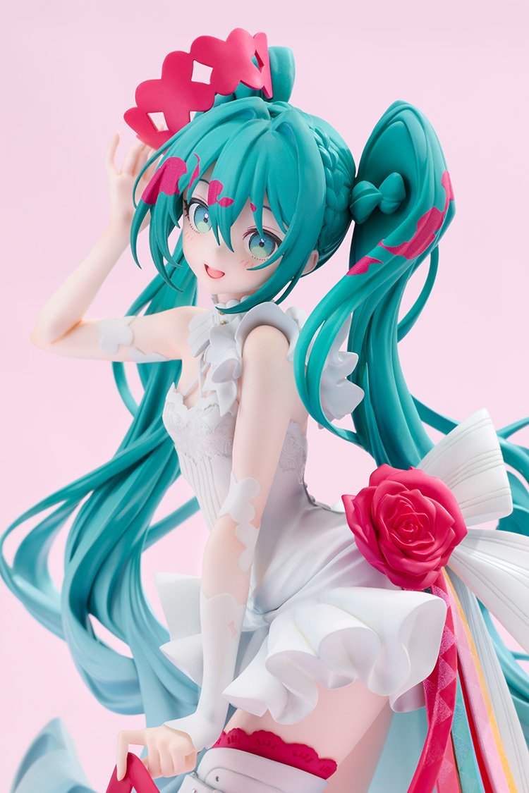 G.S. Collection Racing Miku: 15th "Rhapsody" 2010-2025 1/7 Scale Figure ...