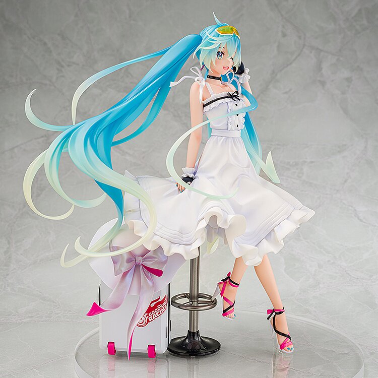 Racing Miku 2021: Vacation Style Ver. 1/7 Scale Figure: Wonderful Works ...