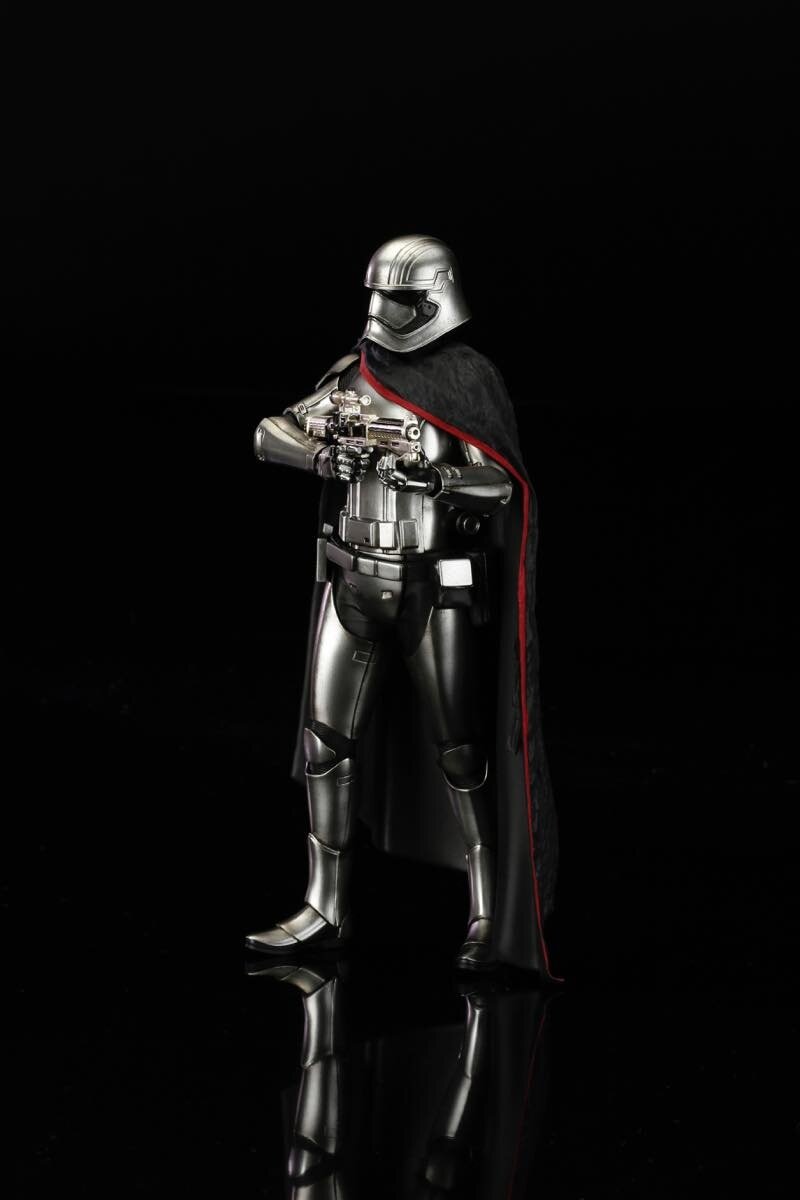 ArtFX+ Captain Phasma - Star Wars: The Force Awakens Ver.: KOTOBUKIYA ...