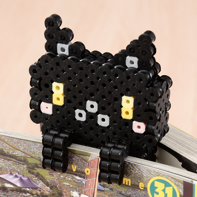 Asami Nagasaki’s Perler Bead Cat Trio - Tokyo Otaku Mode (TOM)