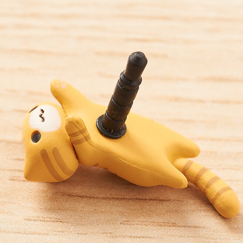 Kitten Earphone Jack Accessory - Clinging Tabby - Tokyo Otaku Mode (TOM)