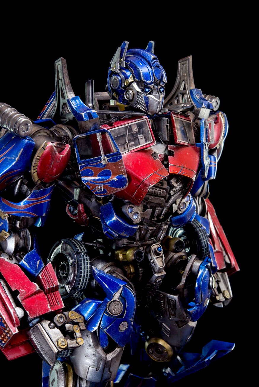Premium Scale Optimus Prime Collectible Figure - Tokyo Otaku Mode (TOM)