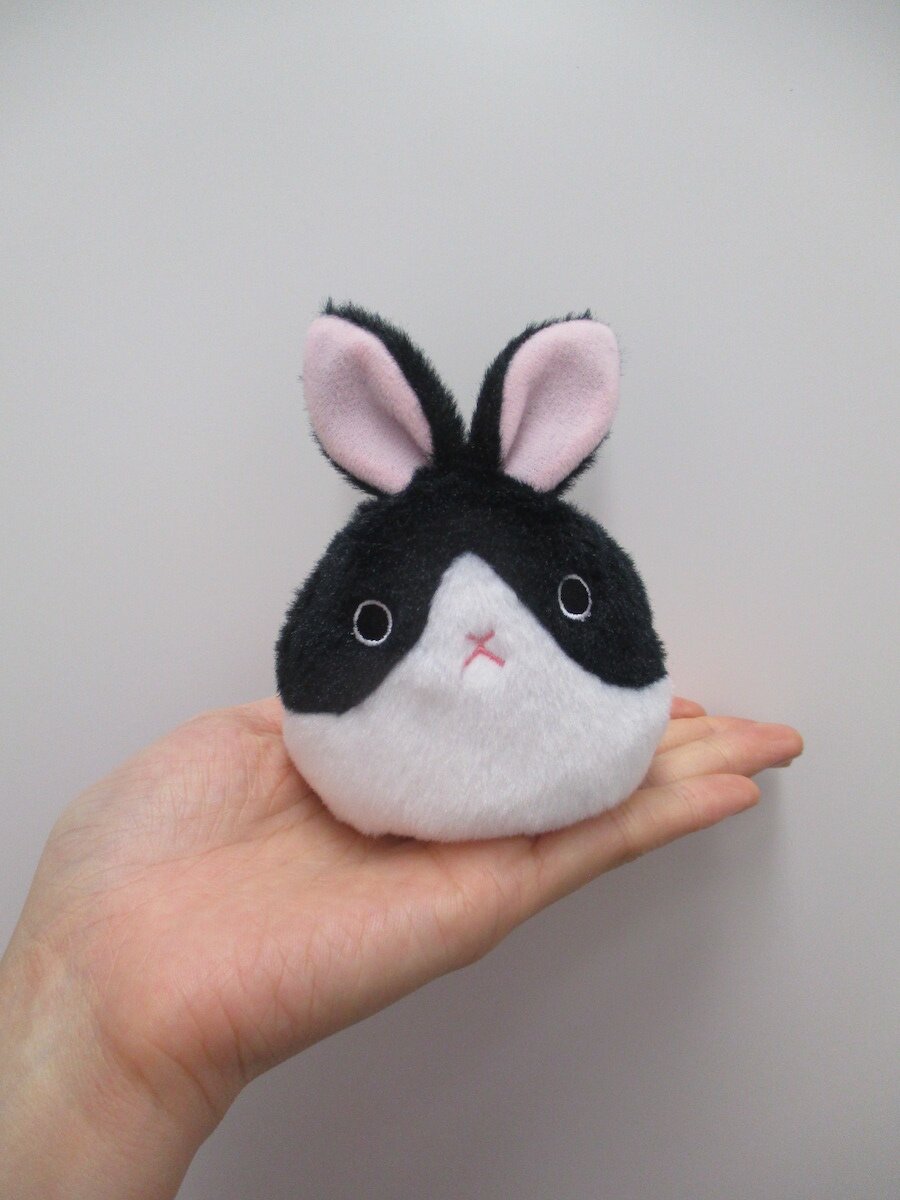 Rabi-dango Kuro Shiro - Tokyo Otaku Mode (TOM)