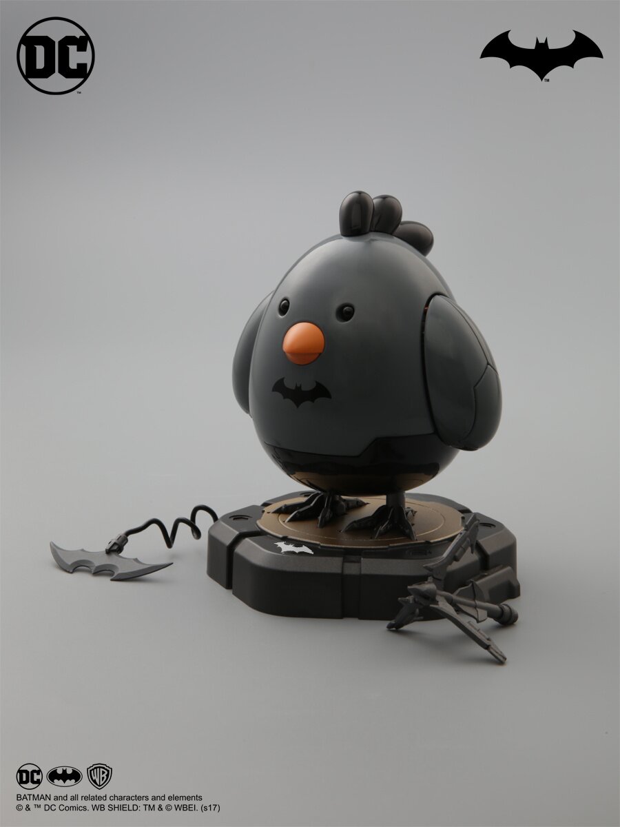Q-mech x DC Comics Battle Chicken Batman Ver. Figure: DC Comics: DC ...