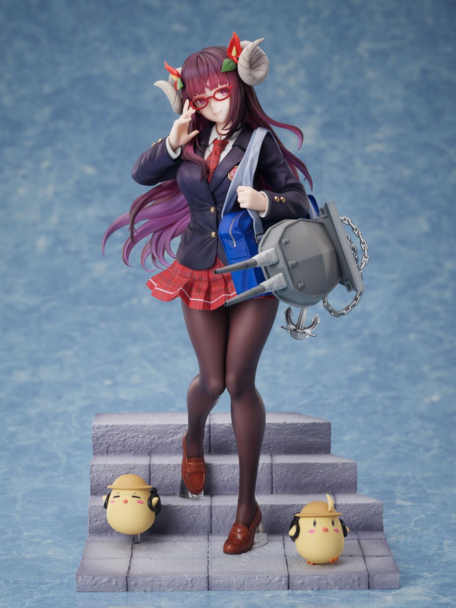 Azur Lane Suruga: Straightfaced Model Student Ver. 1/7 Scale Figure: F ...