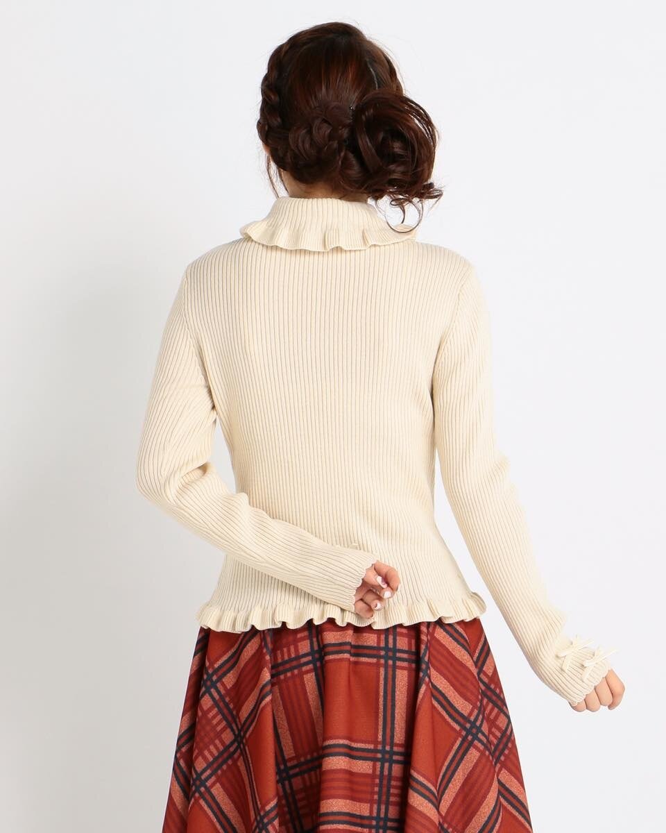 LIZ LISA Ruffle & Pearl Turtleneck - Tokyo Otaku Mode (TOM)