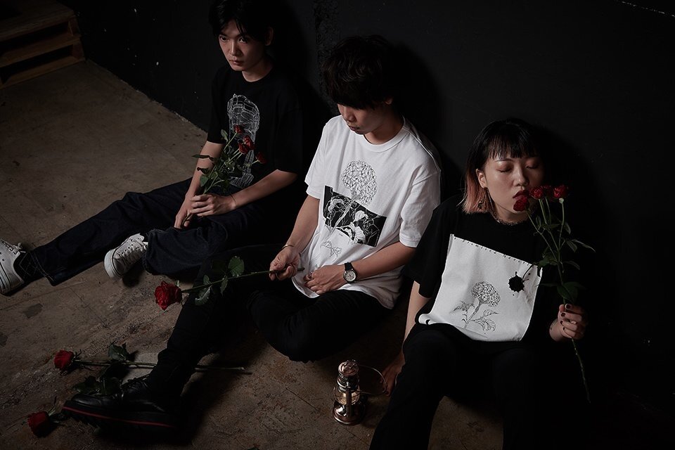 Promised Neverland Flower T-Shirt - Tokyo Otaku Mode (TOM)