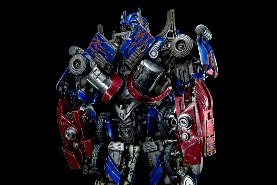 Premium Scale Optimus Prime Collectible Figure - Tokyo Otaku Mode (TOM)