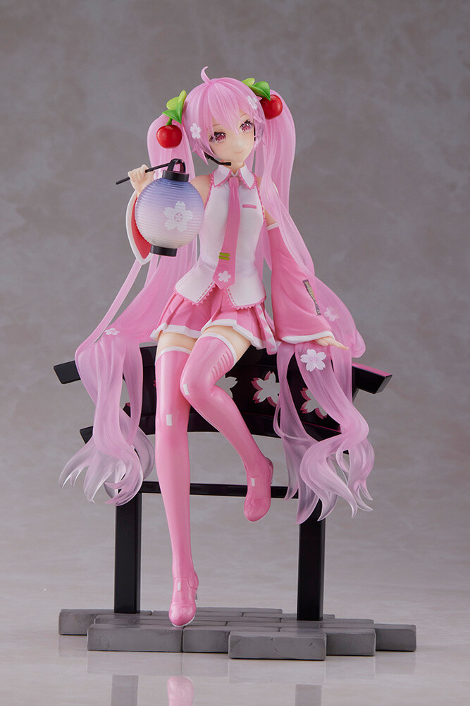 Artist Masterpiece Figure Hatsune Miku: Sakura Miku Sakura Lantern Ver ...