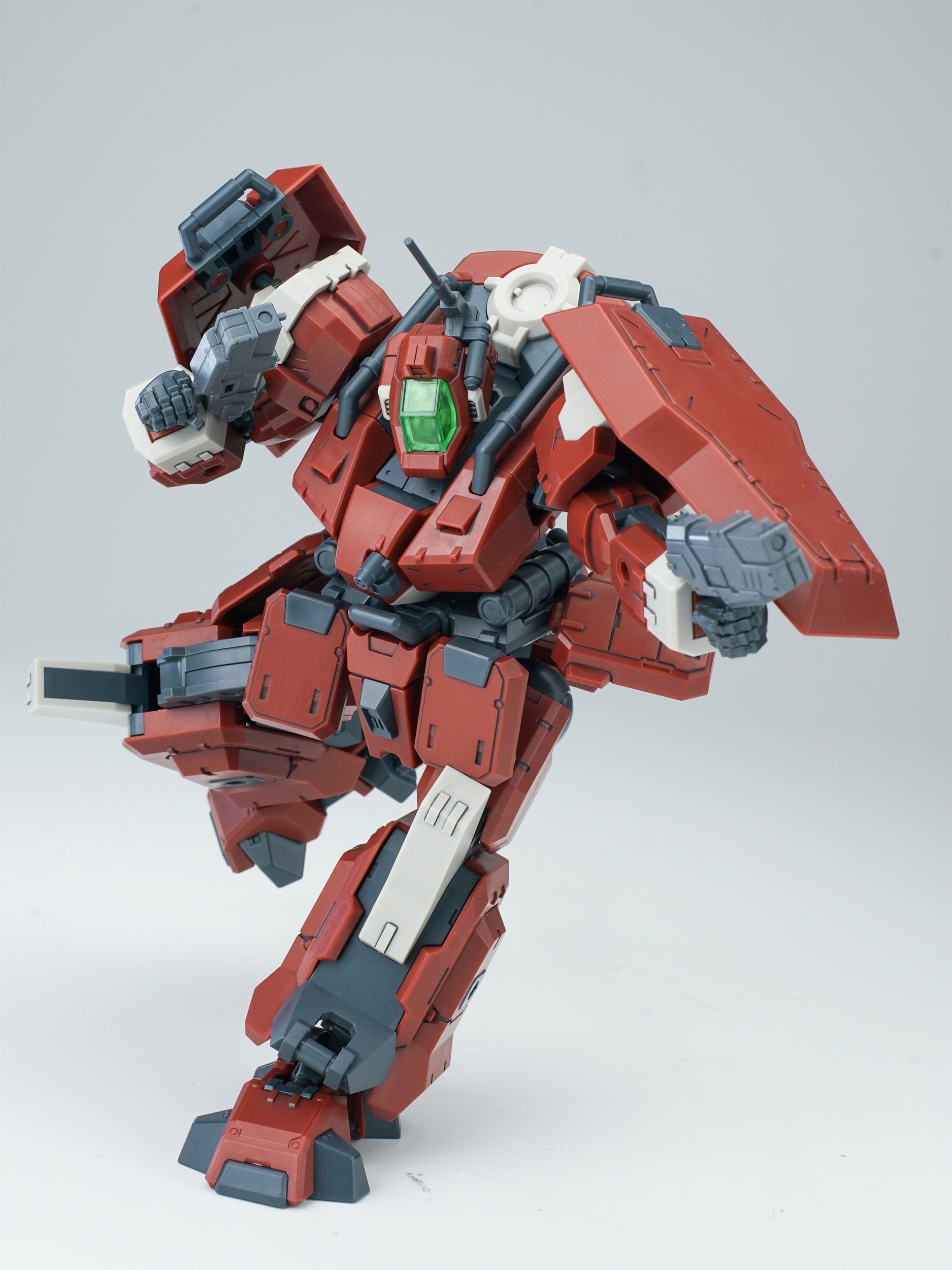 Ultra Action Trooper Series Hong Mo (Red) 1/144 Scale Plastic Model Kit ...