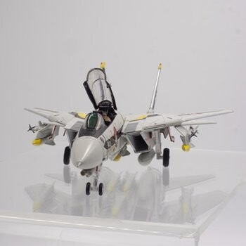 Robotech F-14 S Skull Leader 1/72 Scale Diecast Model - Tokyo Otaku ...