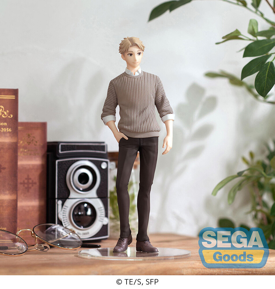 Spy x Family Loid Forger: Plain Clothes Ver. Premium Figure - Tokyo ...