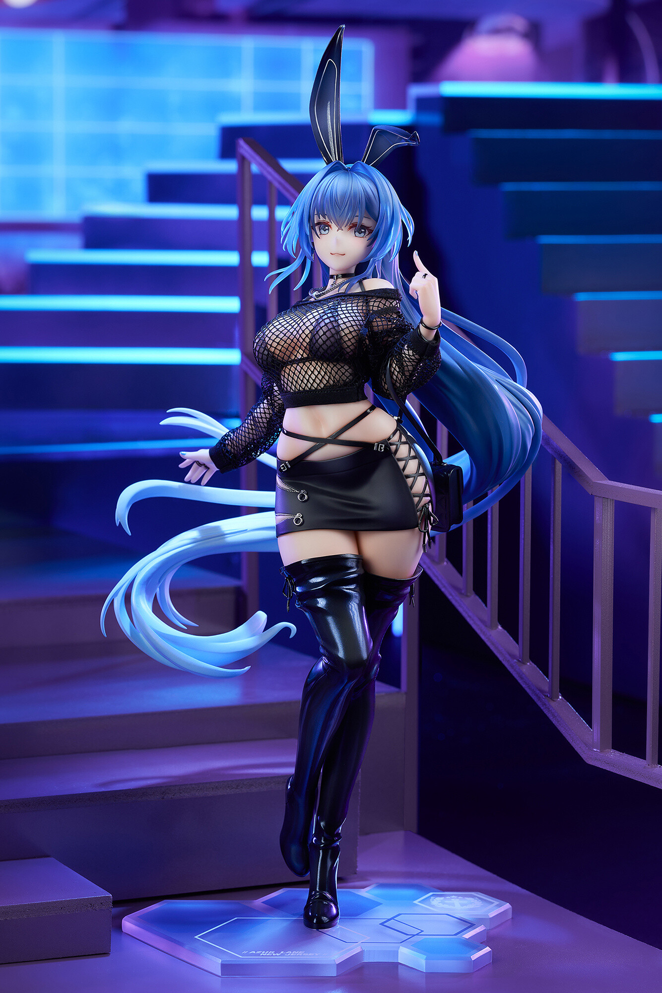 Azur Lane New Jersey: Zozo Black Collection Collaboration Illustration Ver. 1/7 Scale Figure ...