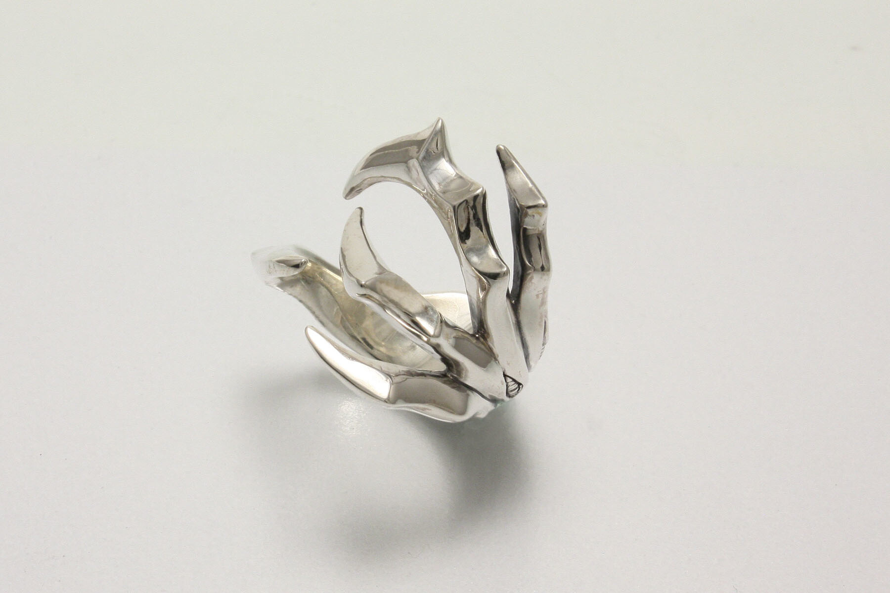 Grab Claw Ring | Parasyte - Tokyo Otaku Mode (TOM)