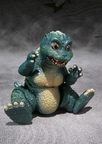 S.H.MonsterArts Little [Godzilla] and Crystal Set: Bandai - Tokyo Otaku ...
