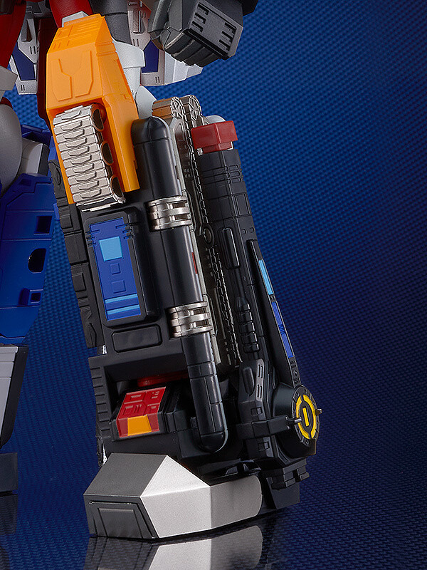 Gridman the Hyper Agent The Gattai Thunder Gridman: Good Smile Company ...